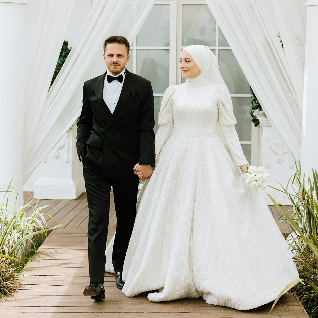 The Ultimate Guide to Wedding Attire & Fashion: Look Stunning on Your ...